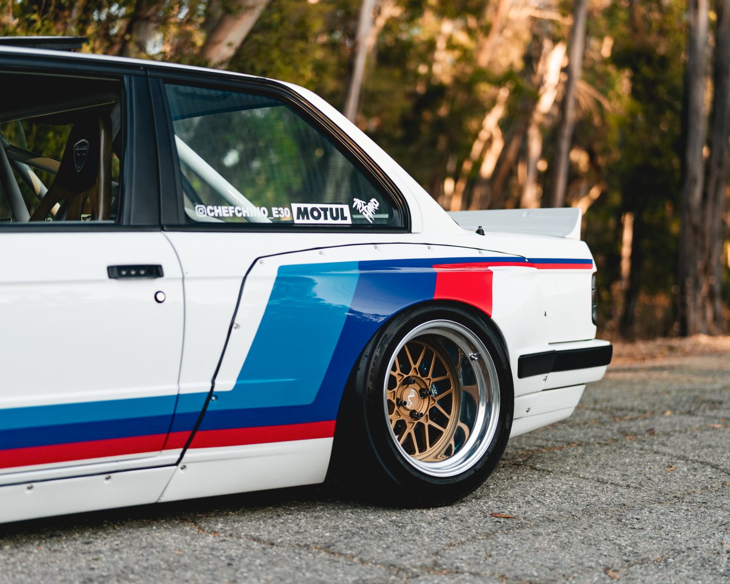 Pandem BMW E30 – UJI DISTRIBUTION